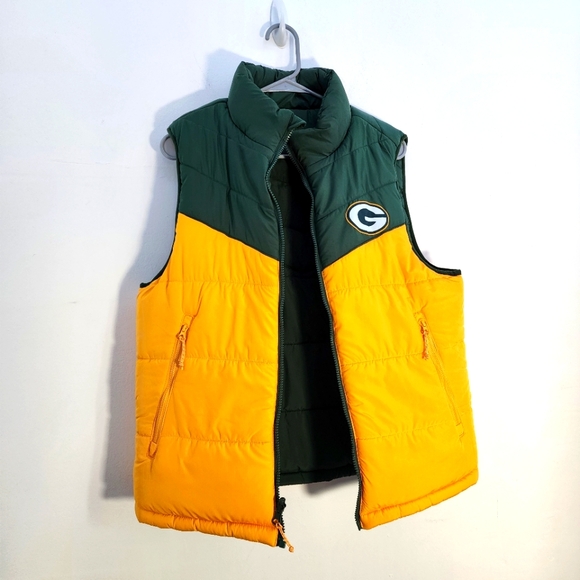 darius rucker | Jackets & Coats | Packers Reversible Vest Small | Poshmark